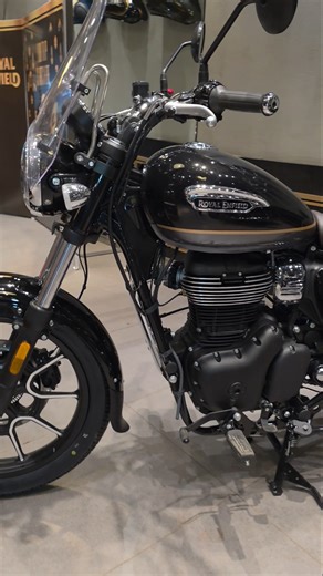 New 2025 Royal Enfield Meteor 350 - Supernova Black