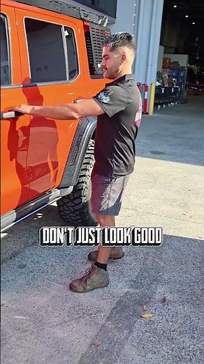 TANK 300 SAVAGE ELECTRIC SMARTSTEPS WITH RGB STEP LIGHTING