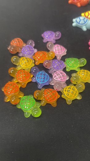 Cute Turtle Toppers and DIY Bead Accessories for Crafts
