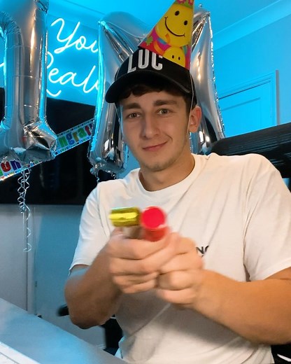 Brandon B on Instagram: "My story of how I hit 1 million followers in 3 months 🎉"