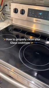 How to properly clean your glass cooktop! #cleaning #cleaningtips #cleaninghacks #cleaningproducts #cleaningmotivation #kitchencleaning #airbnbcleaning | Deetakesovercleaning