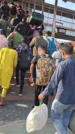 train ke safar ka life