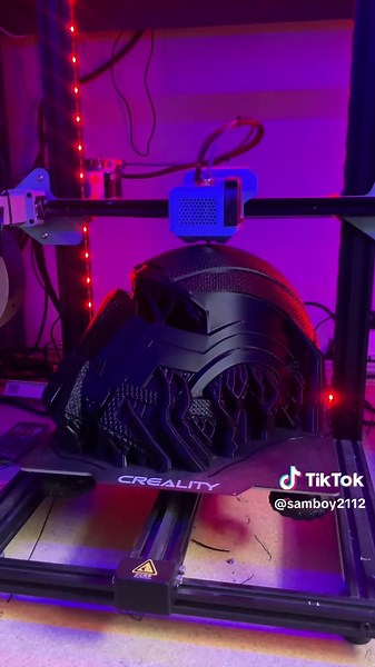 3D Printed Commander Shepard N7 Helmet from Mass Effect