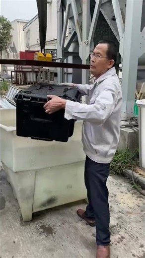 Waterproofing test #protectivecases