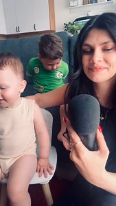 9K views · 22K reactions | Chcieliście wersje gdzie i ja zaśpiewam ➡️ więc macie nasze TRIO 藍 #duet #śpiewamy #razem #mama #wokalistka #akcent #zenek #familyduet #muzyka #time #love | Daria Negra | Facebook