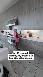 Taylor asked me one day if she had to get a job when she gets older. 🤣😩 She said she’s willing to work at Starbucks or a bakery (or even own her own bakery) but she really just wants to be a stay at home mom. She said “my dream is to stay home, take care of my twins, cook my families food from scratch, garden and volunteer at my children’s school.” I told her that being a stay at home mama is the hardest job (but most rewarding) on the planet but she can do it! Taylor cooks allll day long, fus