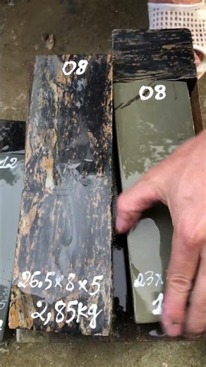 Natural fine sharpening stones for sharpening knives to a very sharp edge. Contact me on Zalo: 03...