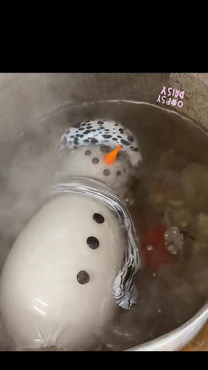 Snowman sauna was not what we hoped for! #glass #snowman #Christmas #fail #madeindevon #glassblowing | Fire Work Glass Studio
