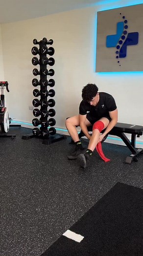 Why is a fad taking up 25 minutes of your ACL workout when you could regain flexion way easier? Wrapping your leg in an old bike inner tube (aka floss band) just to bend your knee… when you could cycle, do elevated heel slides, or squat and get actual results? Stick to what works. Better flexion = better rehab = better results. Want THE only Complete ACL Recovery Guide from start to finish, based on progressions not just doing exercises by weeks? Comment “ACL guide” and I’ll send you the link. R