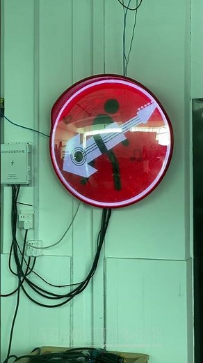 Displaying traffic warnings —— smart road signs