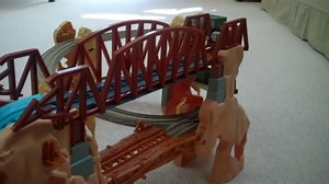 Action Canyon Tumblin Bridge Trackmaster Scruff & Victor Thomas & Friends Kids Toy Train Set