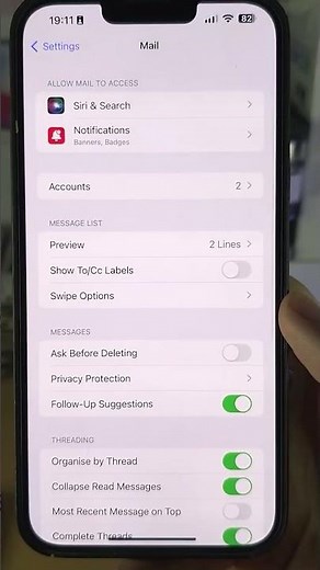 How To Change the Email Signature on iPhone