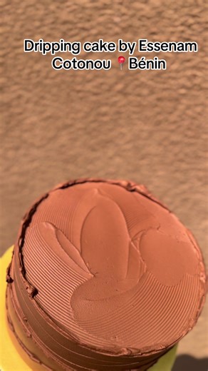 Dripping cake by Essenam #chocolatelover #chocolatecake #gateaudanniversaire#byessenam