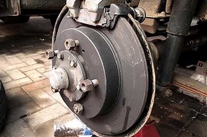 Penyebab Utama Rem Cakram Mobil Rusak, Sering Cek Kondisi Rem Ya Sob! - Gridoto