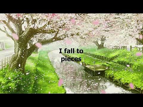 I Fall To Pieces by Patsy Cline - 1961 (with lyrics)