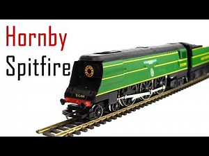 Unboxing the Hornby Battle of Britain Spitfire