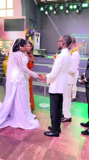 Groom & Bride Lovely Moments