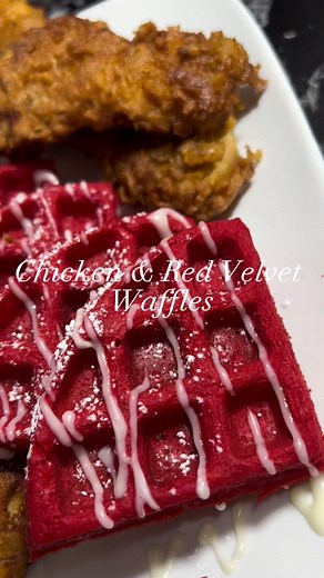 Chicken & Red Velvet Waffles 😍⬇️ RECIPE BELOW Red Velvet Waffles: 2 cups bisquick mix (add a few tbsp more until mixture thickens) 1 & 1/3 cup whole milk 2 TBSP oil 2 TBSP melted butter 1 egg 1 tsp cocoa powder 4 TBSP Brown sugar Red food coloring Cream Cheese: 4 oz softened cream cheese 1 cup powdered sugar Spray waffle iron with cooking spray, pour batter into iron and close for a few minutes until fully cooked. Chicken: Boneless & skinless chicken breast or tenderloins Seasoned salt Black pe