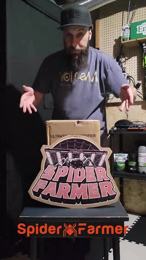 Optimize Plant Growth with Spider Farmer® 6L Cool Mist Humidifier!