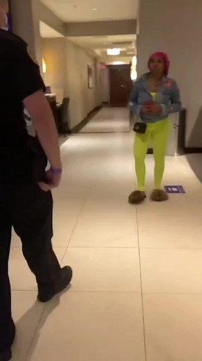 Miami hotel clerk gives 2 men a key card to room that isn't theirs. #miamihotel #randomguys #policecalled #thisisnotyourroom