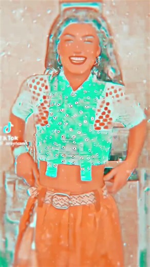 Cute Coloring Edits of Charli D'Amelio and Addison Rae