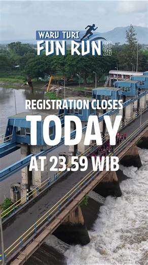 Last call, runners. Pendaftaran Waru Turi Fun Run ditutup hari ini pukul 23.59 ⏳ Everything you need for race day is included. More than a run. It’s the full experience. Run. Feel. Experience. Daftar sekarang sebelum ditutup. Daftar melalui website resmi www.waruturirun.com atau Scan QR Code yang ada di video #WaruTuriFunRun #LastCall #H0 #RunFeelExperience #FunRunKediri