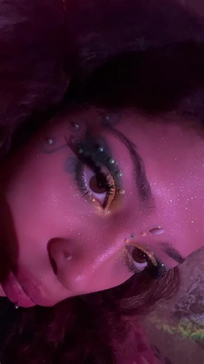 Enchanting Glittery Eyeshadow Magic