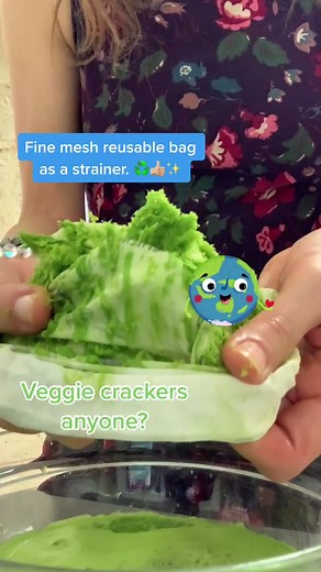 Reusable Produce Bag Juice Straining Tutorial