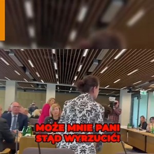 899K views · 15K reactions | Krzysztof Bosak: Bankrutujący przedsiębiorcy niszczeni przez program Czyste Powietrze, którym rząd od ponad roku nie wypłaca należnych im pieniędzy, w reakcji na lanie wody i grę na czas przez minister Hennig-Kloska na Komisji Środowiska. Dziś do Warszawy przyjechali protestować przedsiębiorcy-instalatorzy z całej Polski, walczący o swoje prawa i swoje środki. | Konfederacja | Facebook