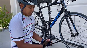 How to use a bicycle pump