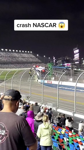 le NASCAR est super dangereux #fyp #nascar