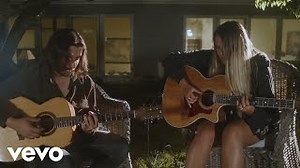 Chelsea Cutler & Noah Kahan - Crazier Things Chords (Official Acoustic Video) - ChordU