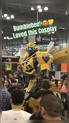 Amazing Bumblebee Cosplay 😍💛🔥 | New York Comic Con! #transformers #robot #cosplay
