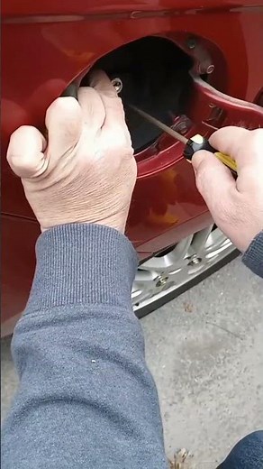 How to remove gas cap lock without the key #auto #gascap #gascaplock #lock #gastank #autotips