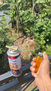 experiment of lighting the fuse of a rocket firecracker and inserting it into a tin box #experiment #diy #faceebookreels #rocket #idea #sains #firecrakers #trandingreels #simpleexperiment #bottleexperiment #farmilife #pumpkinpatch #hunting #farmersmarket #handmadecrafts #rurallife #everone #rocketfirecrackers #outdooradventures @sorotan | Fix Aby