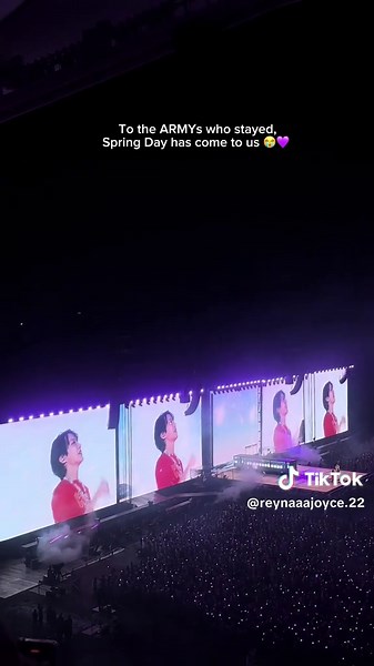 “To ARMYs who stayed, Spring Day has come to us.” Thank you Hobi and BTS for allowing us to hear this on #HopeOnTheStageFinal and FESTA day, indeed a surpise we didn’t expect 😭🥹💜 . . . . . . . #bts #btsarmy #hopeonthestage #btsfesta2025 #bts12thanniversary #bangtansonyeondan #hope_on_the_stage_tour_final