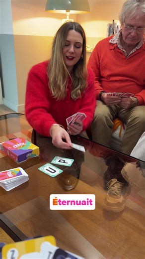 Crack Story 😅 Le jeu où tout dérape à chaque partie. Une phrase, un mot en plus… et ça part beaucoup trop loin 😂 Fous rires garantis entre amis ou en famille ✨ #crackstory #jeudesociete #jeuenfamille #entreamis #jeuentreamis