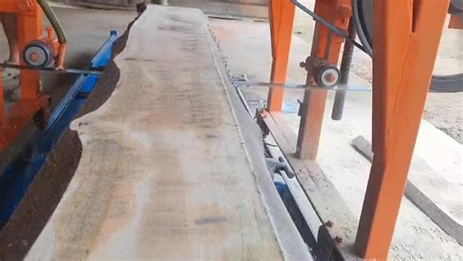 Sawmills …Wood Slabber … Specials from R70000 0837236009 www.woodslabber.co.za | Wood from Africa