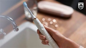 Philips Sonicare Diamond Clean Electric Toothbrush in Rose Gold provides a superior clean and whiter teeth in just 1 week. Travel in style with a USB charging travel case. Click below to learn more: http://to.philips/6180yqlk6 | Philips South Africa