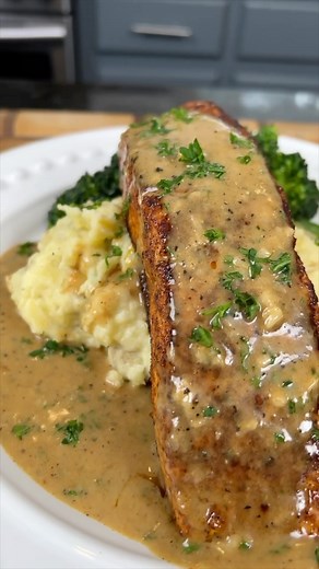 Matt Price | Tired of Salmon yet? Nah… me either.. let’s make some for dinner tonight! Not only is this meal absolutely 🔥🔥 but it’s also ready to eat in... | Instagram