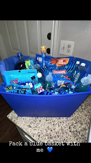 Blue Basket Color Party Ideas