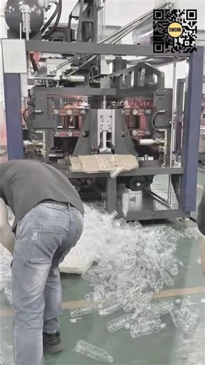 How Plastic Water Bottles Are Made | High-Speed PET Blow Molding Machine #9work #youtubeshorts