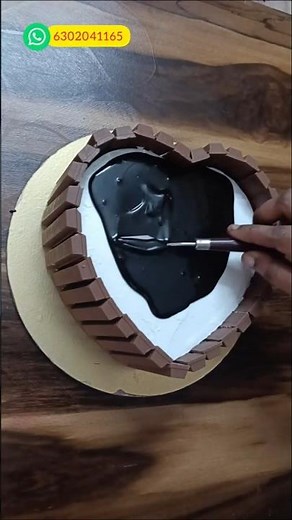 KitKat with love symbol cake design 😋