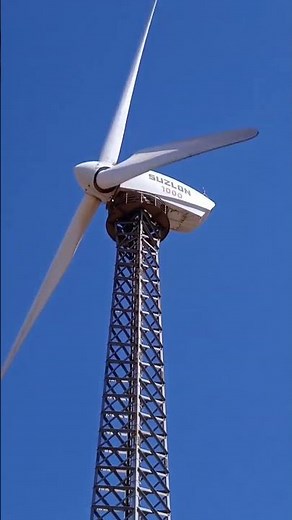 Spinning Windmill Power! 🌬️⚡ | Wind Energy for Kids