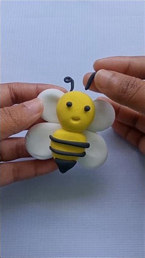 clay baby bee 🐝 making ❤️#diy #foryou #shorts#clayanimal #animals