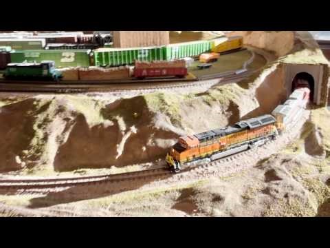 Part 146 - N scale operations resume with a "Bang!" in sunlight! #modeltrains #bnsf #nscale #hobby