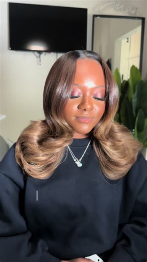 Senior szn is slowly aproaching, don’t wait till the last minute to secure your plans! Quickweave using empire hair 💘