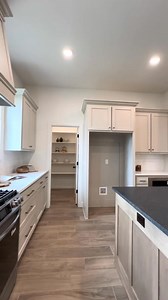  9304 NW 79th Terrace | Yukon, OK 73099 Step into this 4-bedroom,...