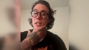 'Unusually interesting sight': See what man was doing while doctors operated on him