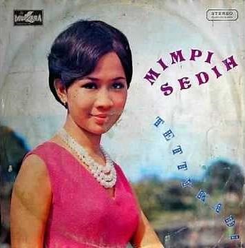 Tetty Kadi - Awan Mendung (Wisjnu Mouradhi)